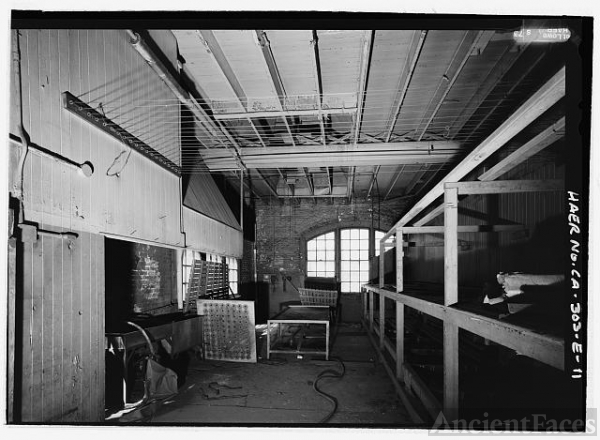 CAR MACHINE SHOP, SECOND FLOOR, DYE ROOM, LOOKING WEST.
