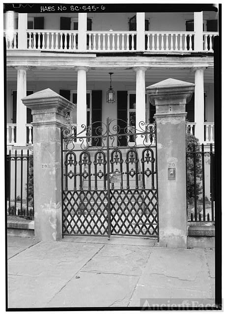 6. DETAIL VIEW OF SOUTH FRONT IRON GATE - Stevens-Lathers...