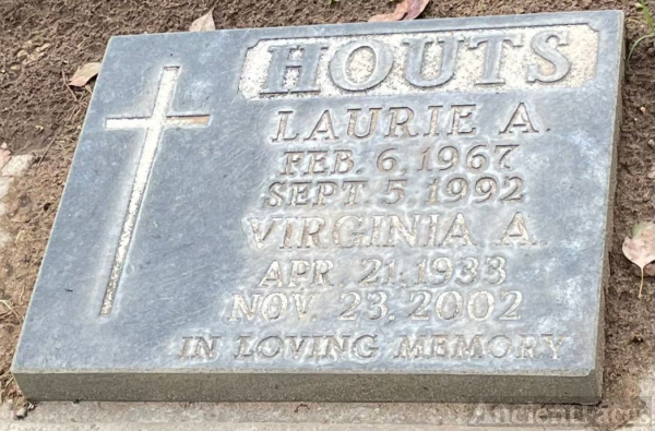 Laurie A Houts' Gravesite