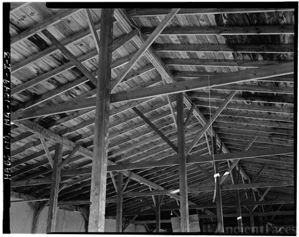 3. INTERIOR DETAILED VIEW OF POSTS, BRACES, RAFTERS, AND...