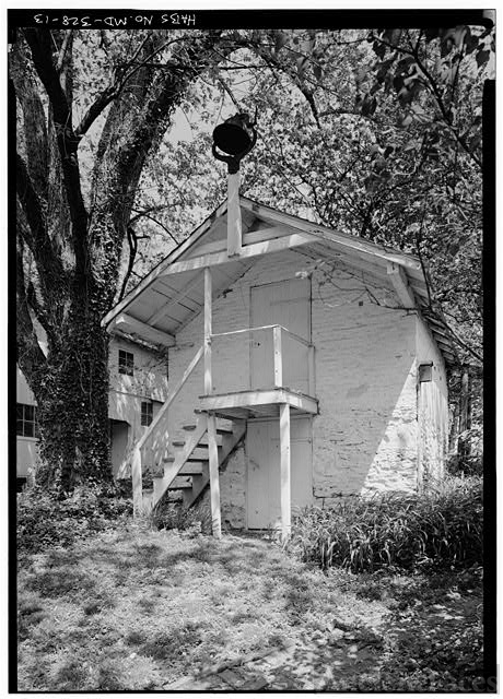 13. VIEW OF SMOKE HOUSE FROM SOUTHEAST - Hopewell, Pearre...