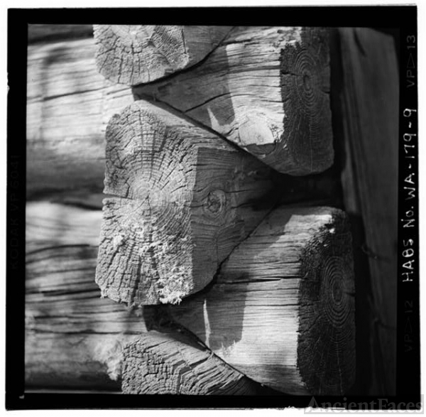 9. DETAIL OF DOVETAIL LOG JOINTS, NORTHWEST CORNER