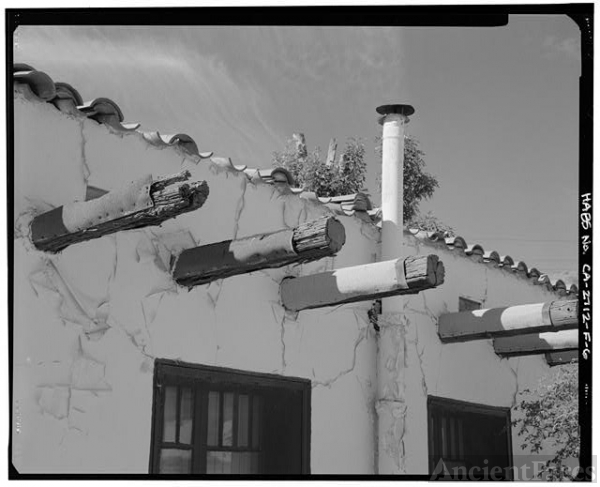 DETAIL OF TELEPHONE POLE VIGAS ON NORTH SIDE - Harry...