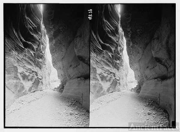 Petra (Wadi Musa). In es-Siq. Showing overhanging cliffs...