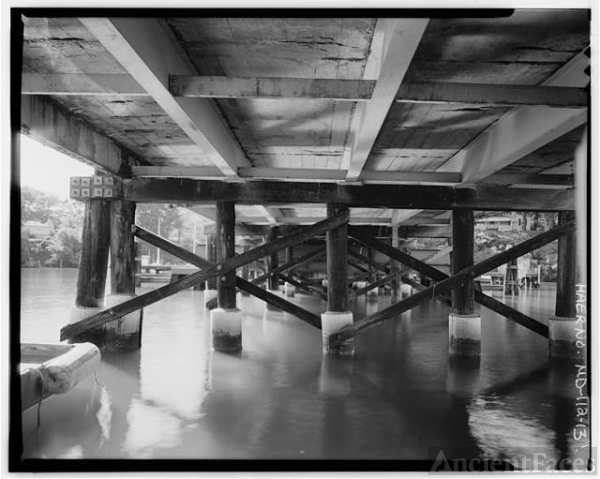 13. VIEW OF SUBSTRUCTURE, SHOWING TIMBER BENTS, CROSS...