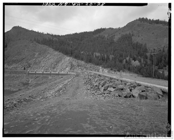 28. PARAPET AND CREST OF DAM, LOOKING WEST (Spillway drum...