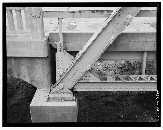 6. DETAIL OF TRUSS SHOE AT SOUTH PIER, LOOKING WEST - Fox...