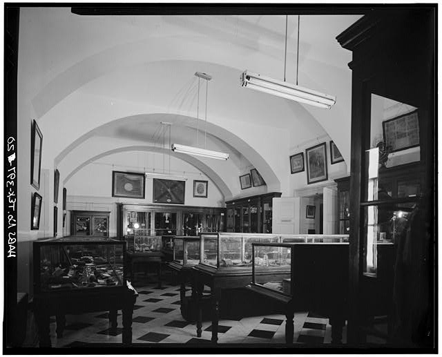20. FIRST FLOOR CENTER EAST ROOM LOOKING NORTH - Land...