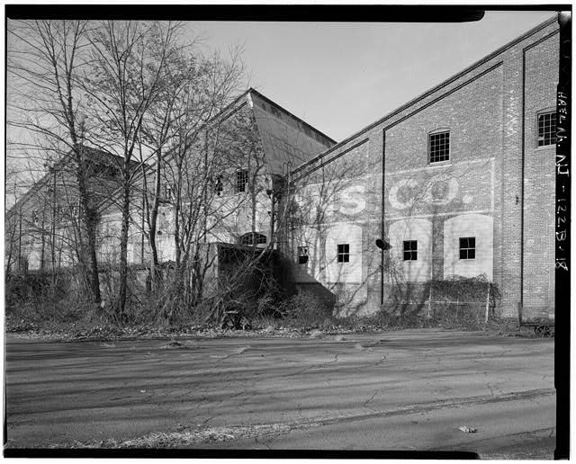 18. EXTERIOR VIEW OF WIRE MILL NUMBER 2, EAST FACADE,...