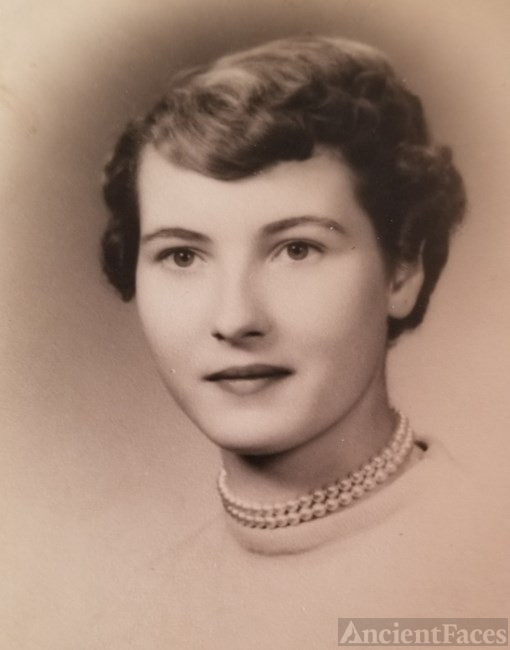 Jane Christine Connell-Pinette-Splude -Pinkham-- photo 1