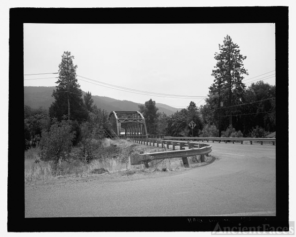 Topographic view of Applegate River Bridge, view looking...