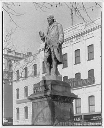 Statues and sculpture. Benjamin Franklin statue II