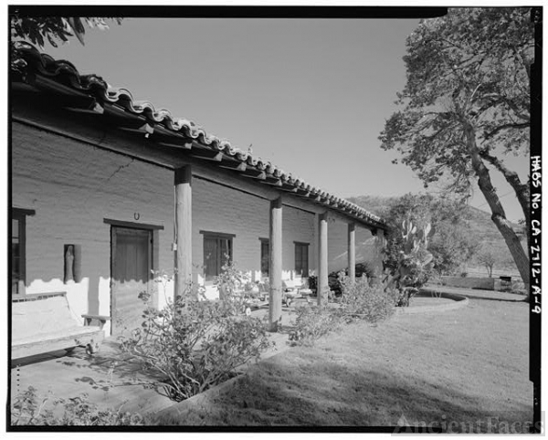 OBLIQUE VIEW OF FRONT PORCH; CAMERA FACING NORTH - Harry...
