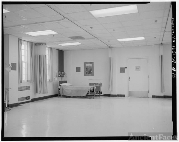 10. Large patient ward, northwest wing, second floor.