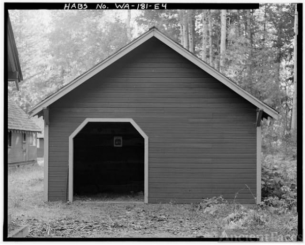 4. WEST SIDE - Naches Ranger Station, Building No. 1526,...