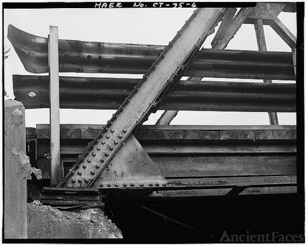 6. VIEW SHOWING INCLINED END POST, LOWER CHORD, AND...