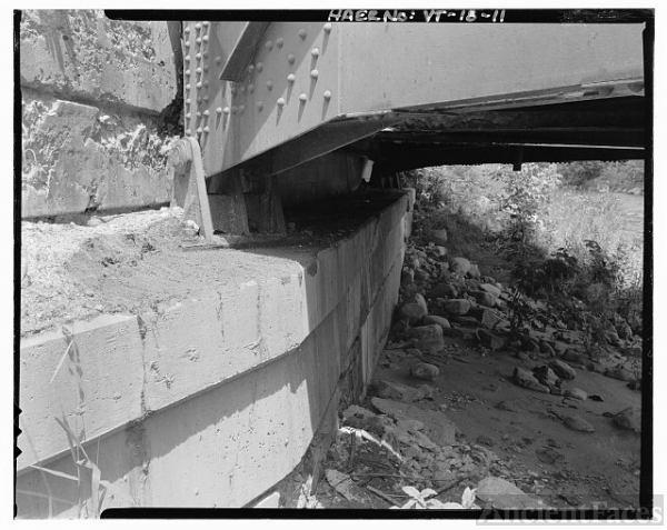 11. View north abutment bridge seat connection details at...