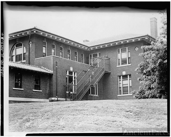 4. EAST AND NORTH FACADES - St. Elizabeths Hospital, R...