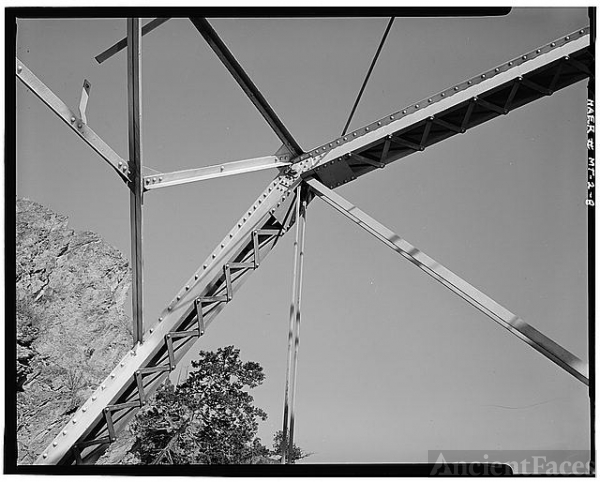 8. DETAIL OF UPPER CHORD AND PORTAL CONNECTIONS AT...