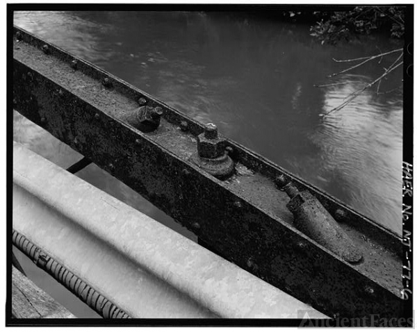 6. Connection of Vertical and Diagonals at Top Chord