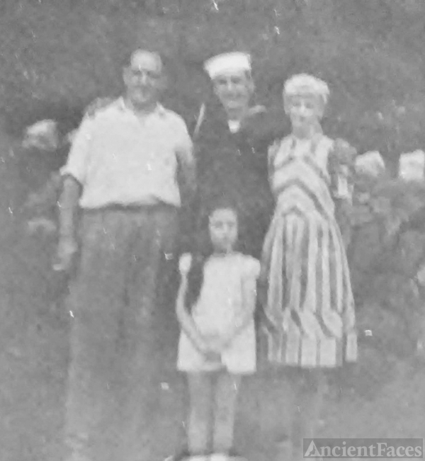 Edna, Henry L., Henry J, and Rosanne Reinewald