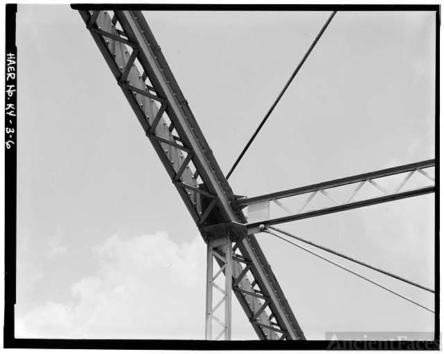 6. DETAIL VIEW OF TOP CHORD PANEL POINT - Starnes Bridge,...