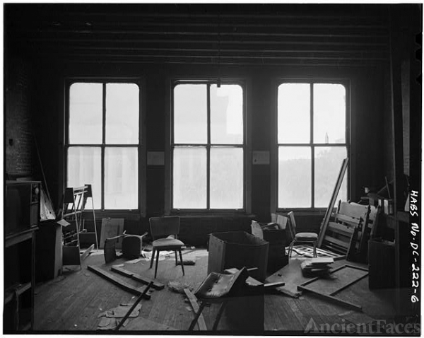 6. INTERIOR, THIRD FLOOR, LOOKING SOUTH - Hume Building,...