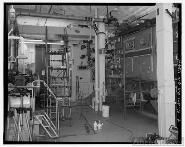 7. Process areas room. Incinerator and glove boxes...