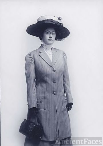 Lula Lewis in Sacramento