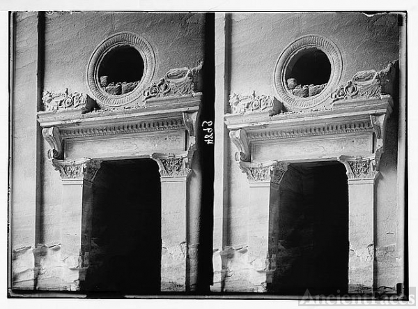 Petra (Wadi Musa). El-Khazneh. Consoled cornice, lintel...