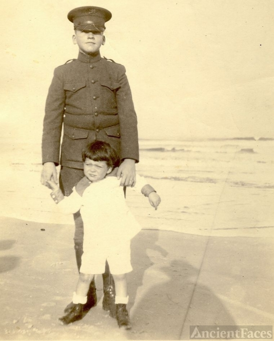 Richard W Harris and Harry K Siler, 1920, Florida