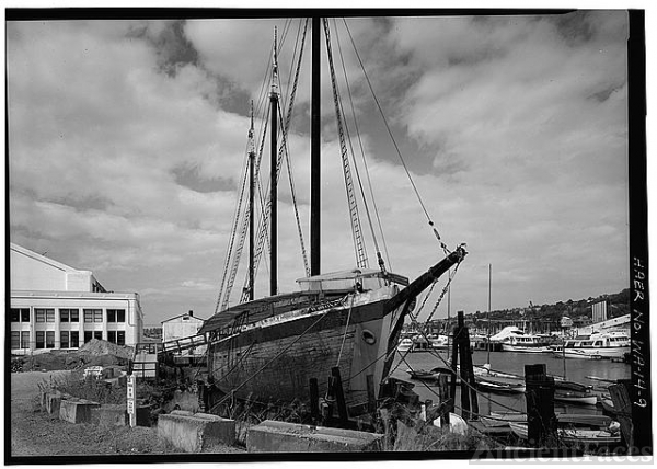 9. Oblique view of bow of vessel showing hull and masts,...