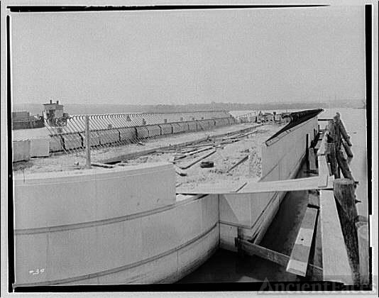 Memorial Bridge. Construction of Memorial Bridge