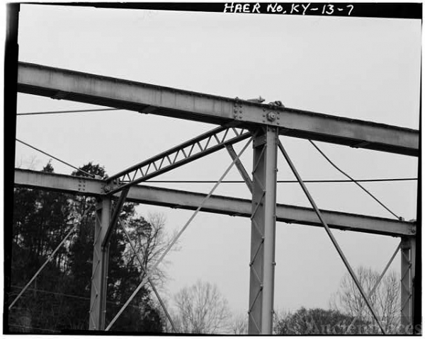 7. DETAIL VIEW OF TOP CHORD AND LATERAL BRACING - Red...