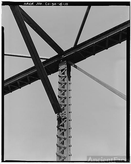 10. THROUGH TRUSS: UPPER CHORD, STRUT, BRACING DETAIL....