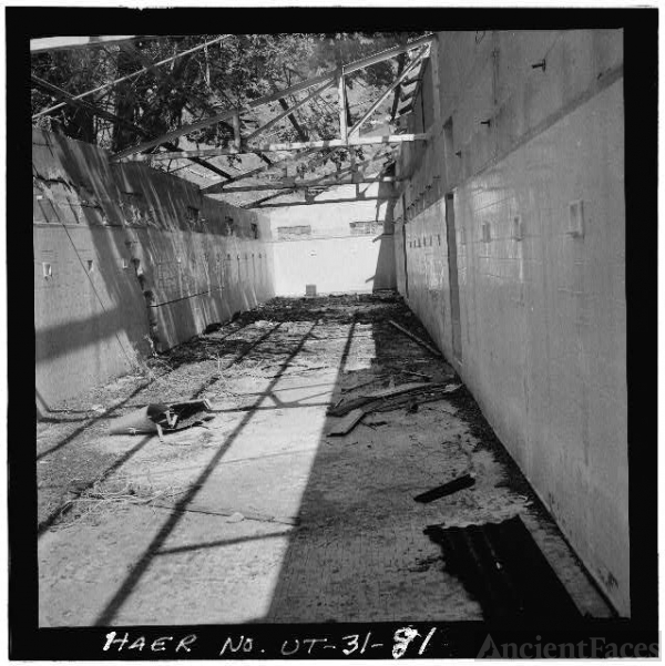 81. VIEW OF SHOWER AREA IN BATHHOUSE. SHOWERS WERE ON...