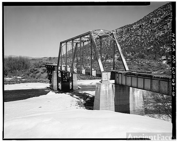 6. VIEW OF D&RGW RAILROAD TRUSS BRIDGE THAT SPANS DITCH,...