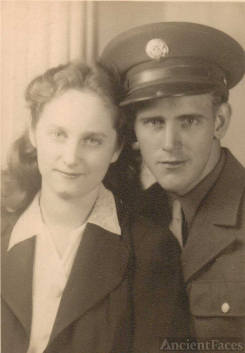 Bert and Mary Elizabeth (Anderson) Mitchell