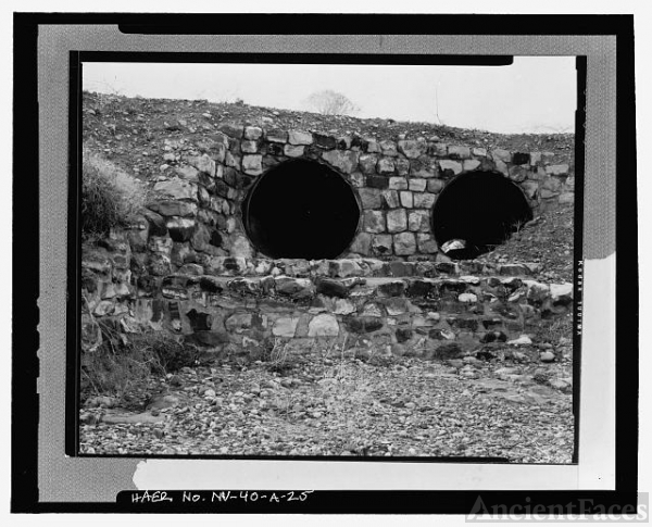 Winged type culvert headwall, Culvert No. 19 Outlet, view...