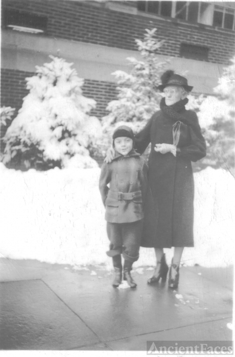 Tressa Irene (Hess) Hawk & Ralph Hawk