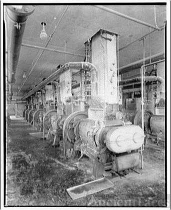 Quaker Oats Factory, Cedar Rapids, Iowa. Battery of rollers