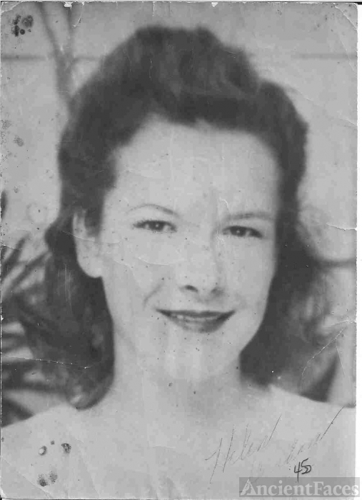 Helen Irene Graham age 15 photo taken in 1945