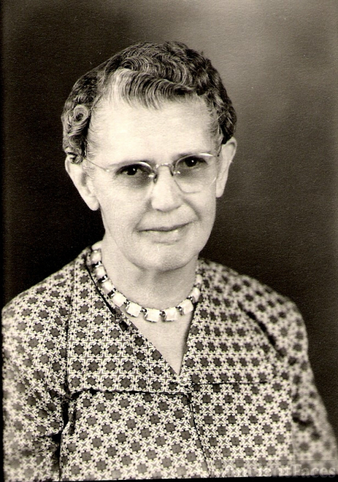 Anna Elizabeth Davies wife of Roy Erwin Stevens