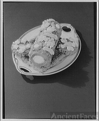 Colonial Ice Cream Co. Ice cream forms XVI