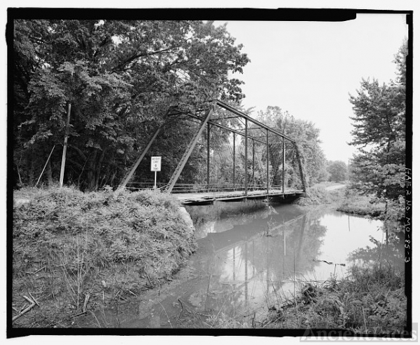 3. South portal and east web of bridge. View to...