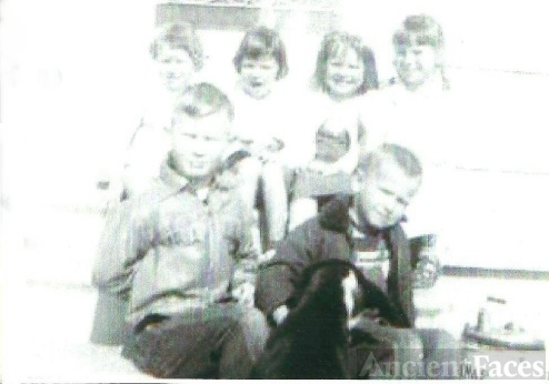 Phipps & Turpin Children, Indiana 1957