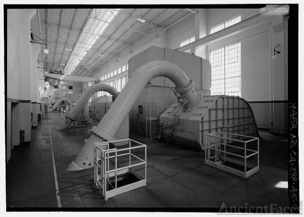 9. INTERIOR MAIN GENERATOR FLOOR FROM THE NORTHWEST, NEAR...