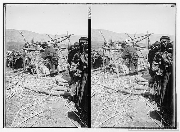 Bedouin woman weaving papyrus mats