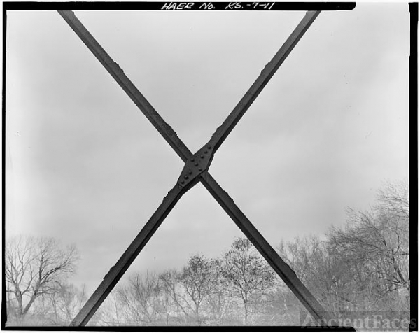 11. COUNTER DIAGONAL BRACES - CAMELBACK TRUSS - Parker...