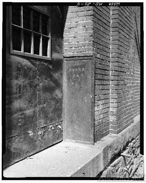 4. VIEW OF CAST-IRON WALL PLATE PROTECTING BRICK DOORWAY,...